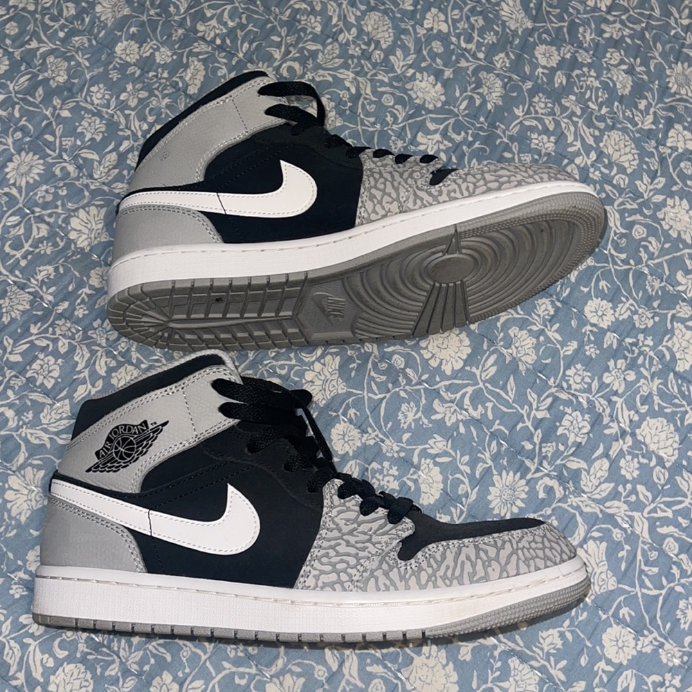 2021 Air Jordan 1 Mid “Elephant Toe” - Gem